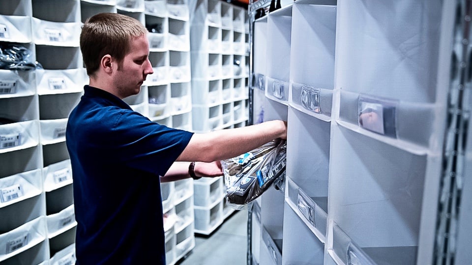 Bin Shelving Basics: What It Is and How It Improves Efficiency