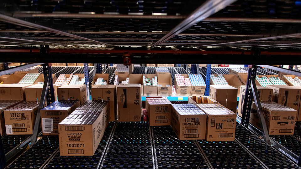 Creating FIFO Storage With Carton Flow Rack Systems