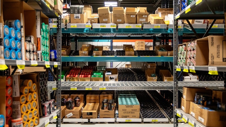 Top 7 Warehouse Management Challenges and How to Overcome Them