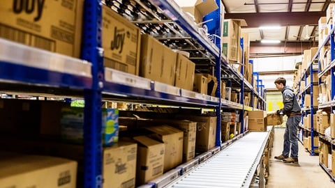 The Benefits of Manual Storage and Picking Solutions in an Automated World