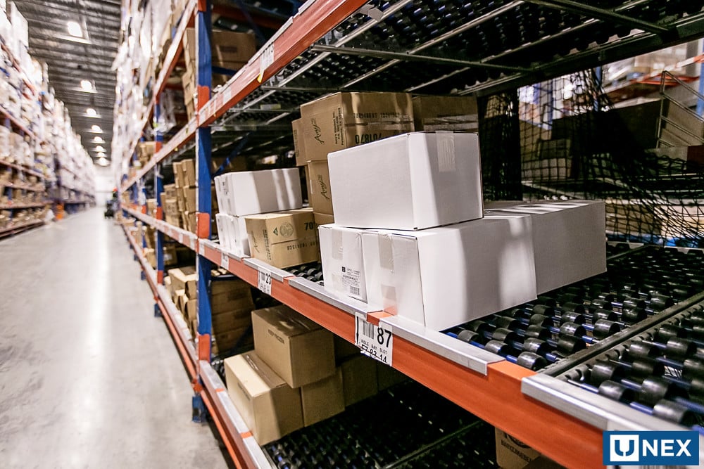 Adjusting Carton Flow to Dynamic Storage Units