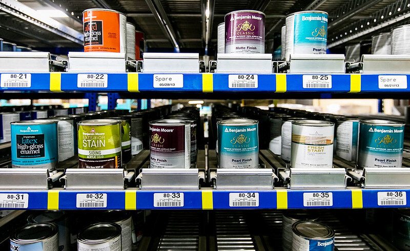 Choosing Between Carton Flow Rollers and Wheel Beds