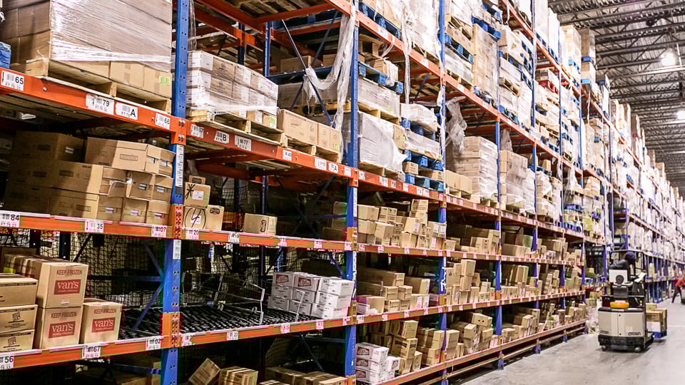 Top 7 Warehouse Management Challenges and How to Overcome Them
